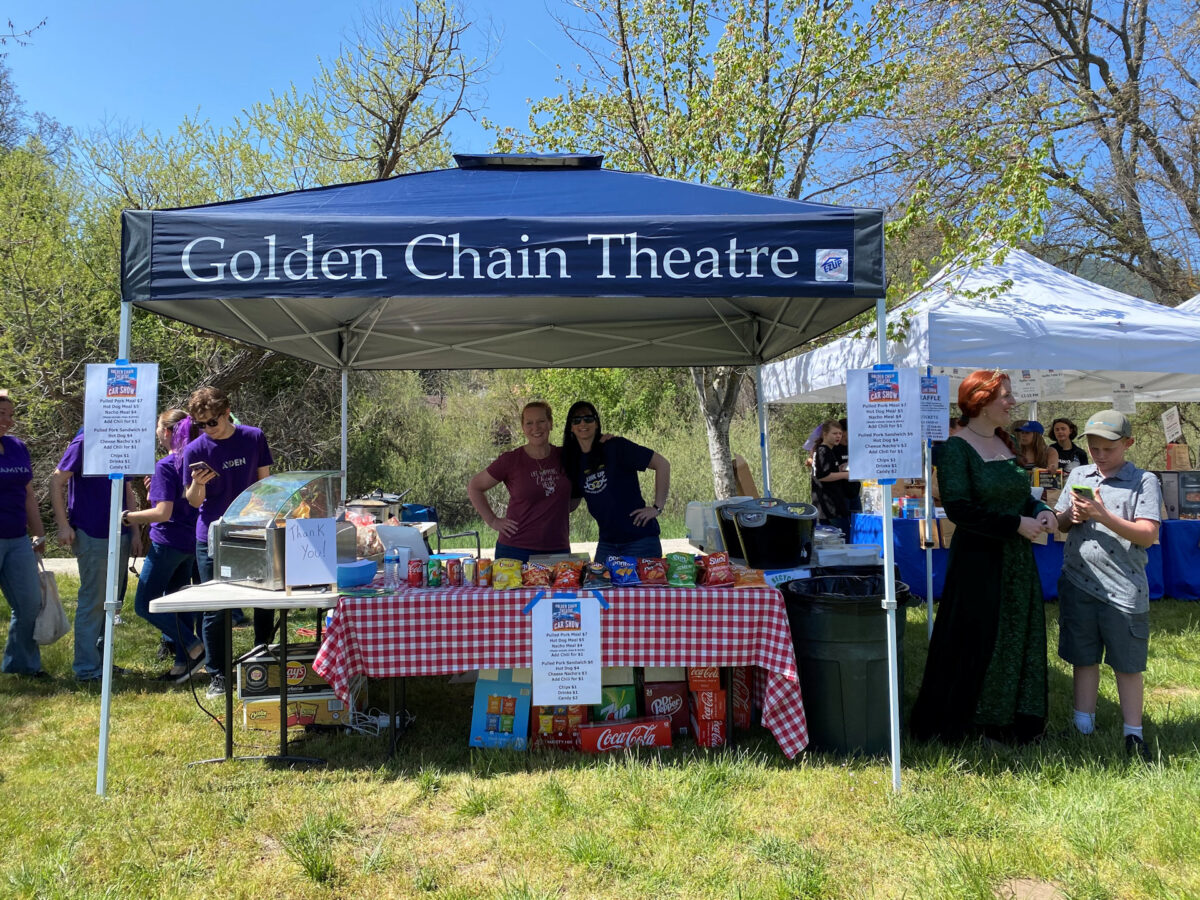 GCT Classic Car Show – The Golden Chain Theatre